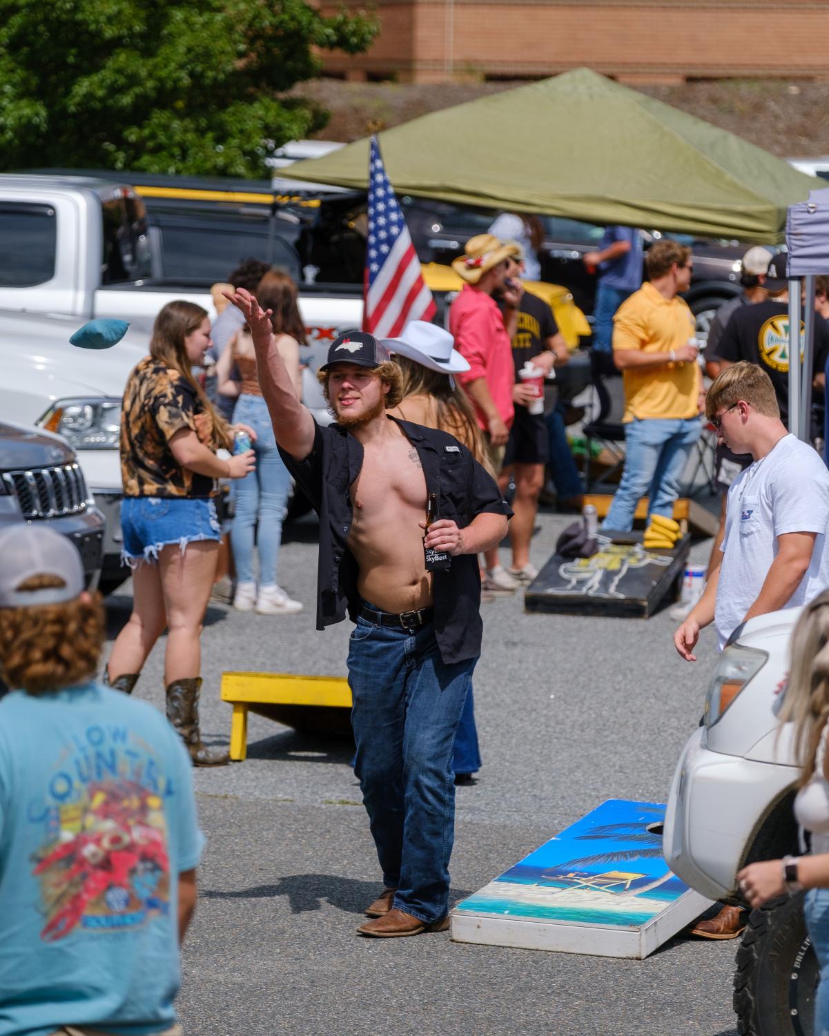 Mountain music and Mountaineers: Luke Combs returns home – The Appalachian