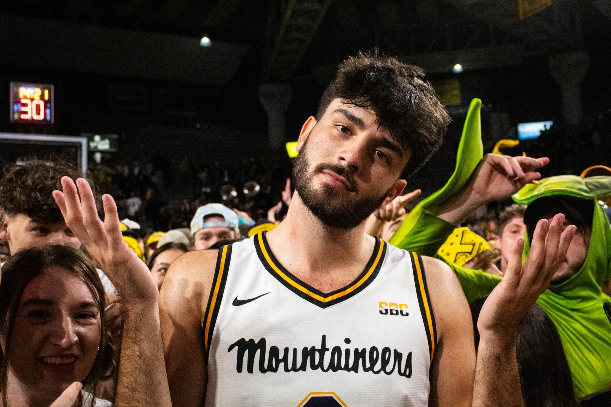 Mountaineers men’s basketball captures fifth straight win in upset over ...